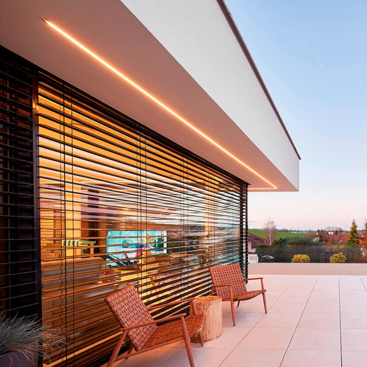 Outdoor Blind - Brisa Solar C-80 - BSC8|B8 08 - StoresRapid